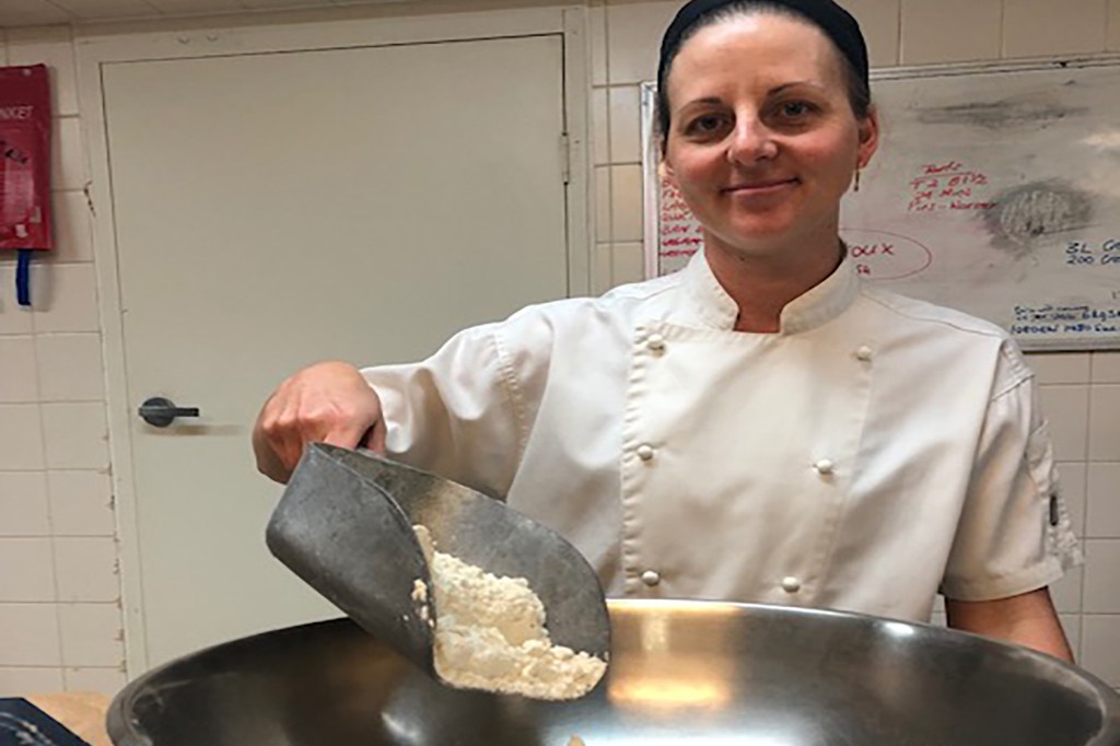 MEET ERIN OUR PASTRY CHEF - Club Tweed